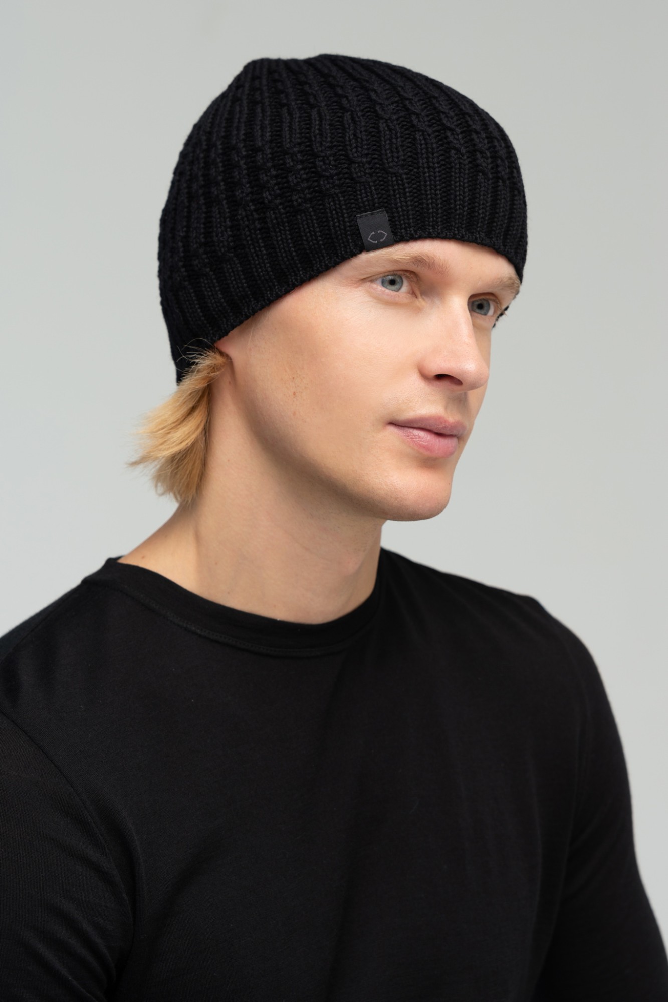 Knitted merino wool cap | Audimas