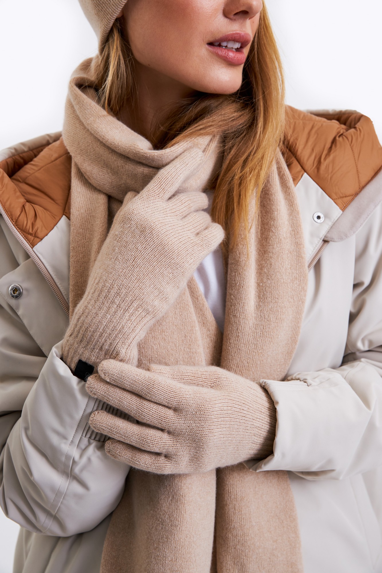 Knitted merino wool gloves | Audimas