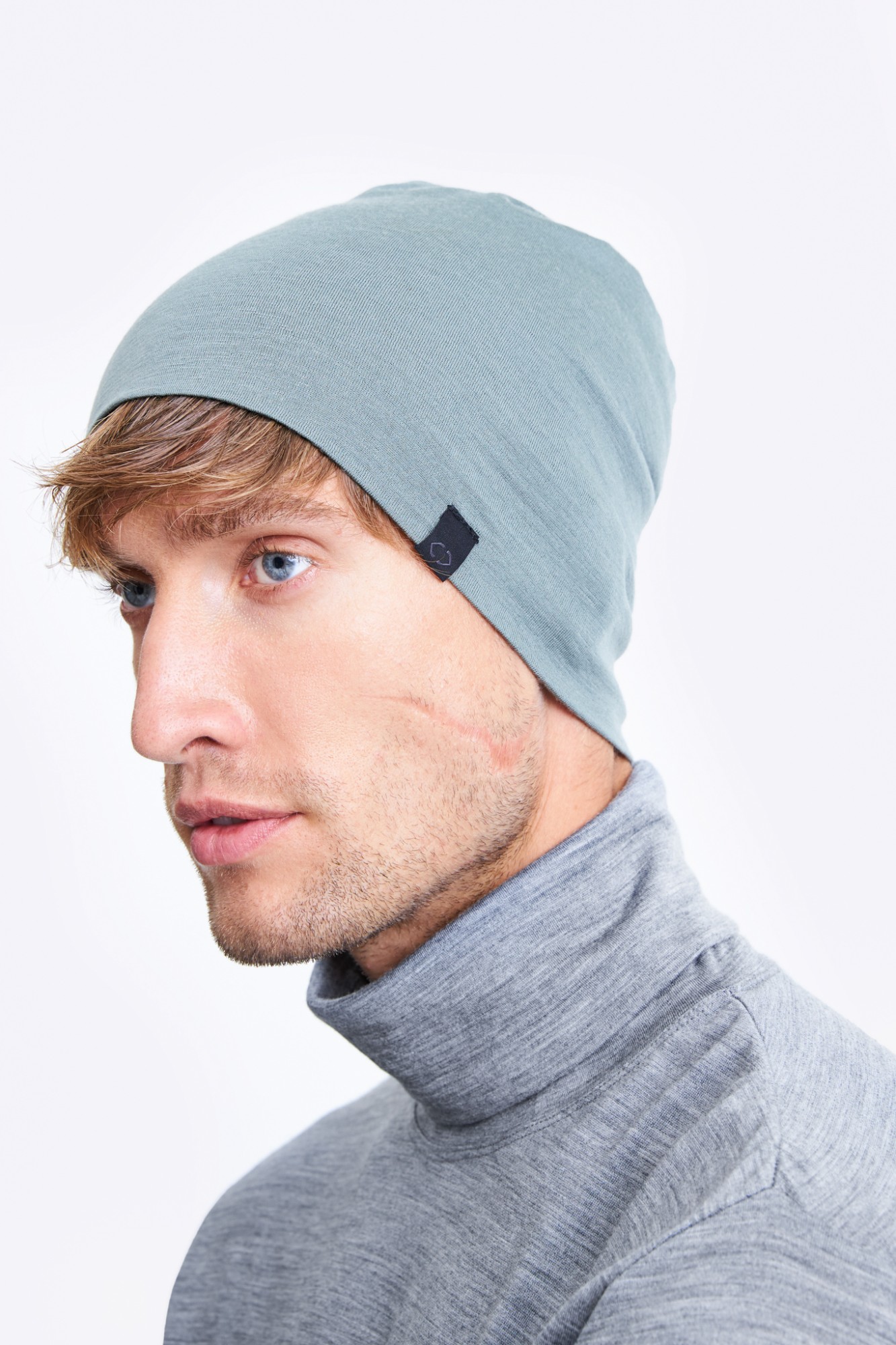Knitted merino wool hat | Audimas